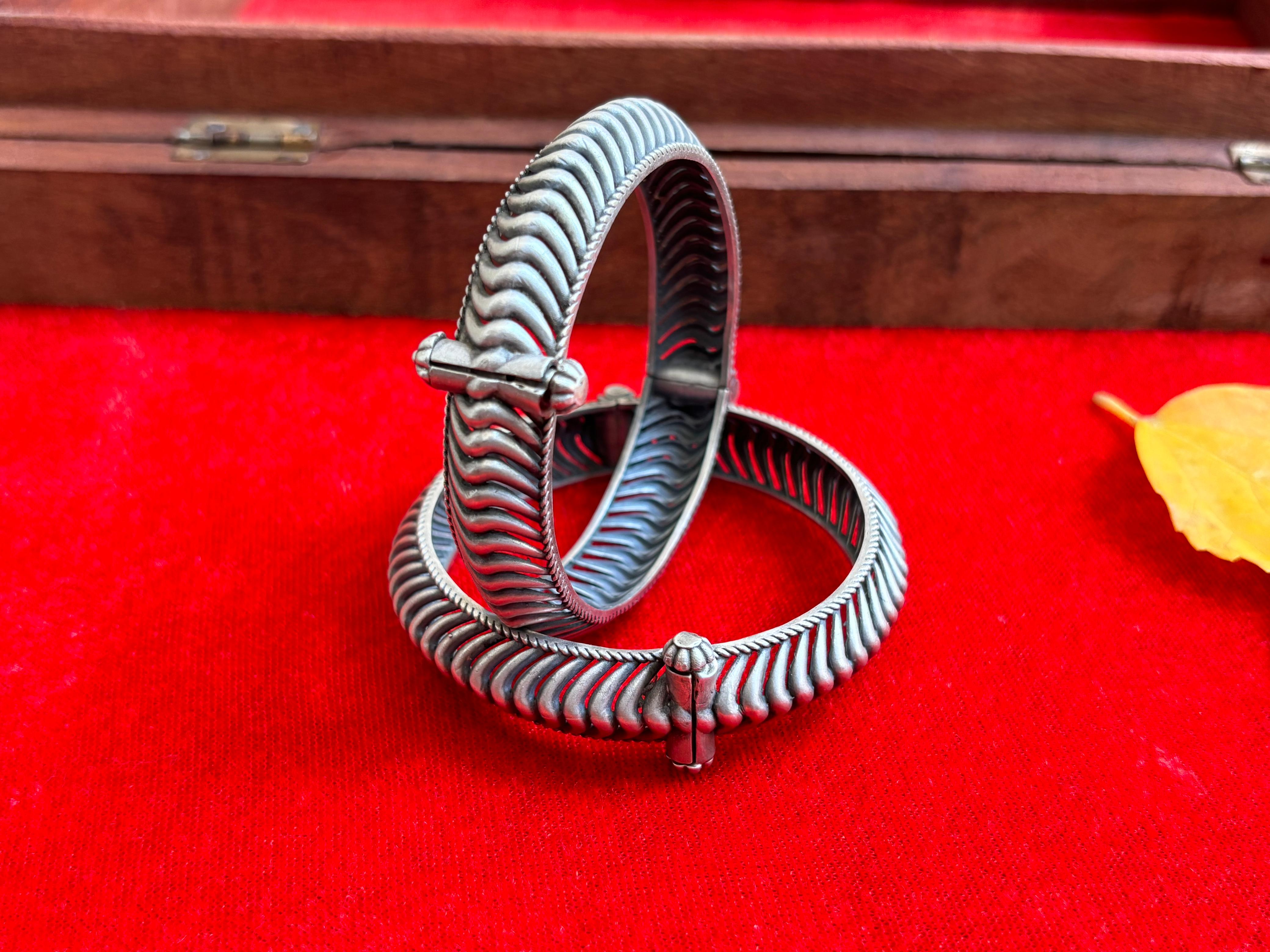 शिंदेशाही तोडे (पोकळ) | Shindeshahi Tode (Hollow) – PrajaktaRaj