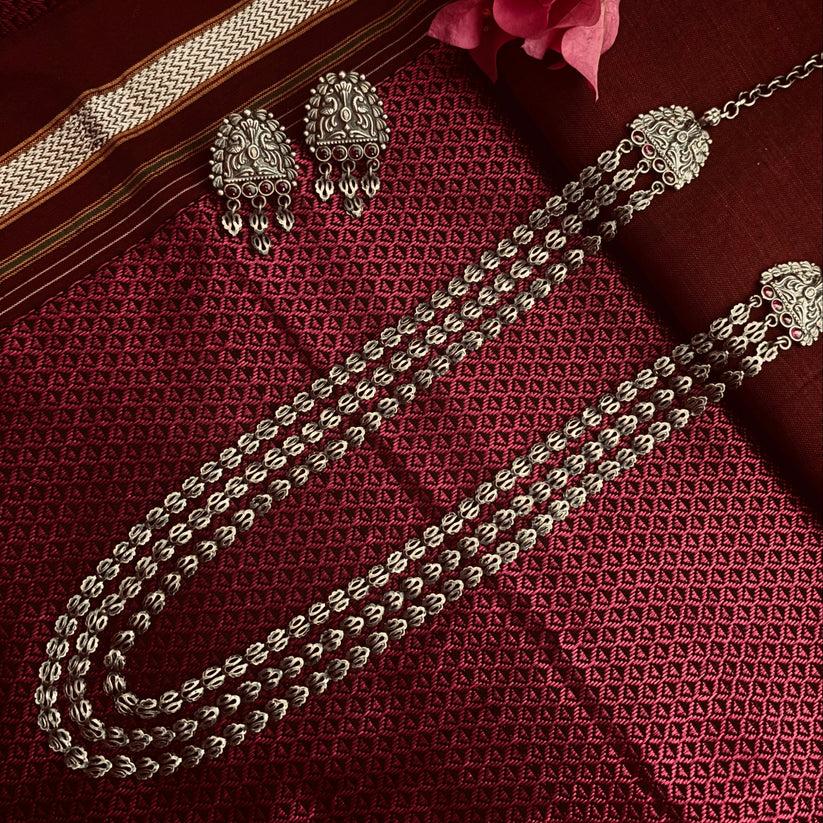 बकुळी हार + कानातले | Silver Bakuli Har + Kanatle – PrajaktaRaj