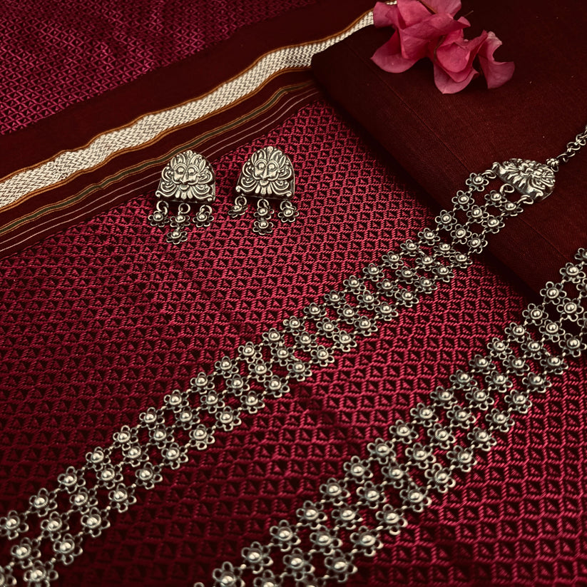 बकुळी हार + कानातले | Silver Bakuli Har + Kanatle – PrajaktaRaj