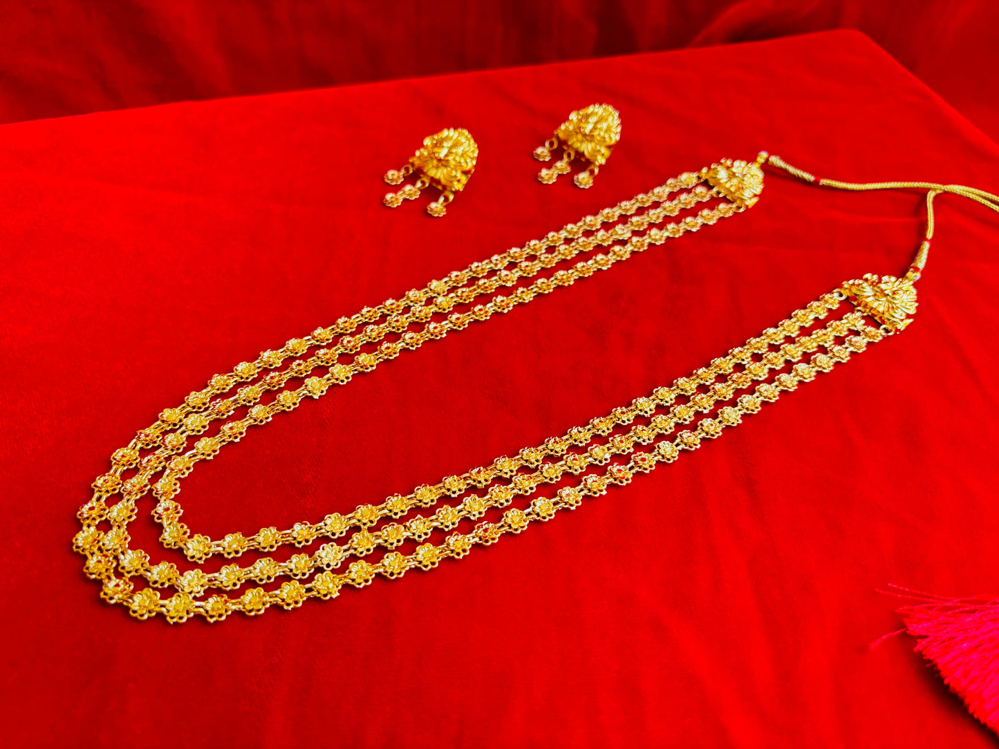 बकुळी हार + कानातले | Bakuli Har + Kanatle – PrajaktaRaj