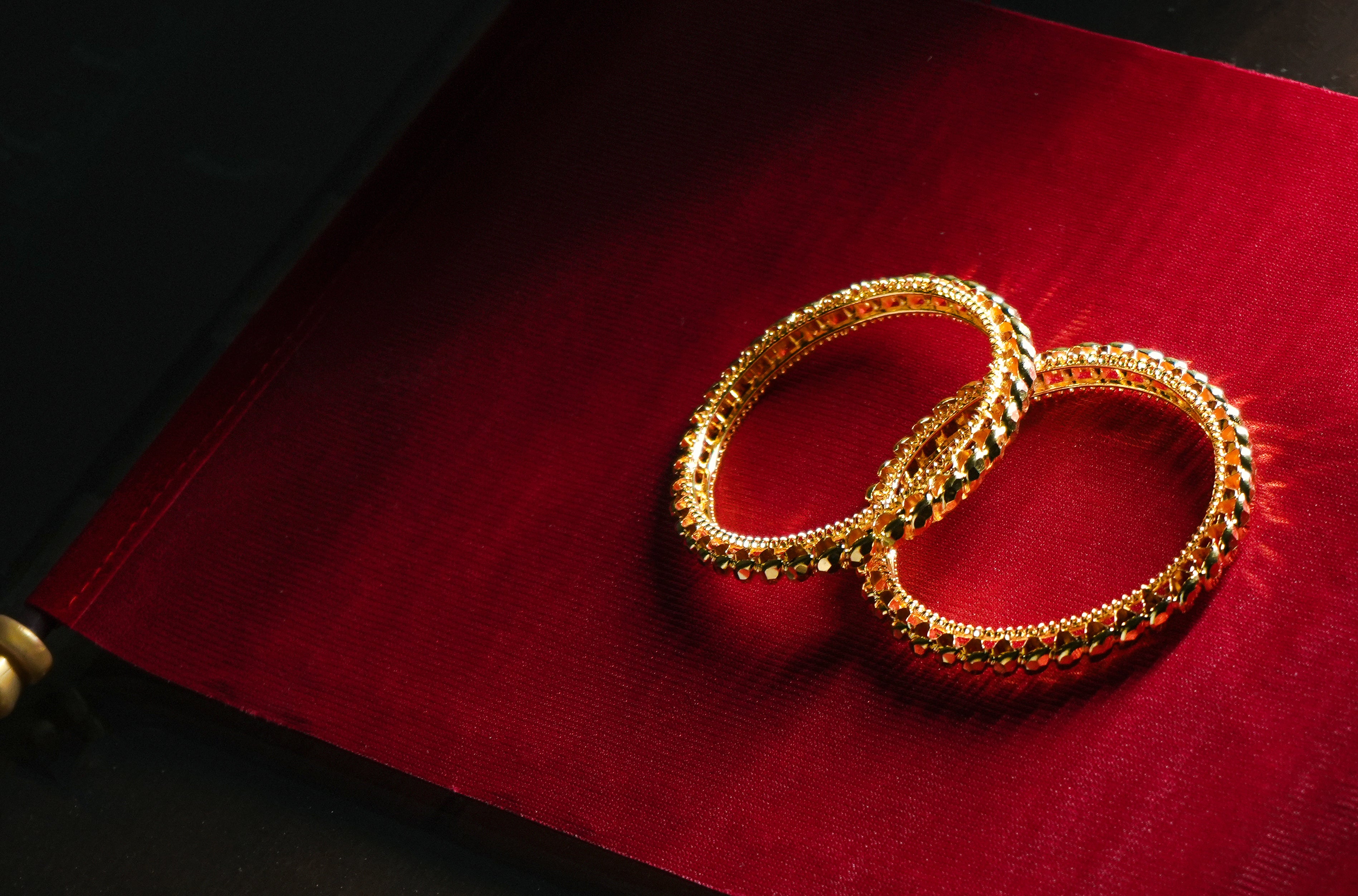 गहू तोडे | Gahu Tode – PrajaktaRaj