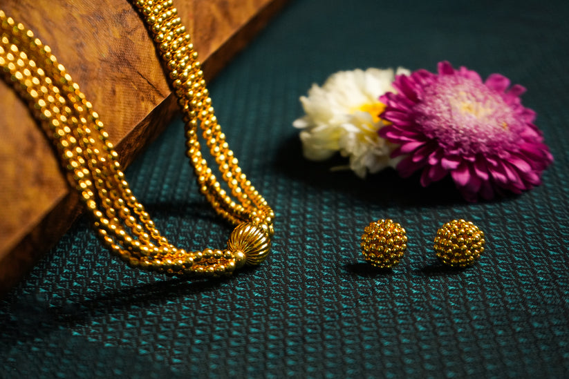 जोंधळे मणी गुंड + कानातले । Jondhale Mani Gund + Earrings – PrajaktaRaj